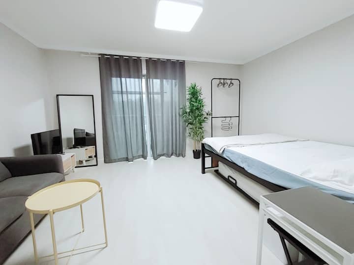 *Cozy Family 2r4b In Bucheon Cityhall Stn 5mis - Bucheon-si