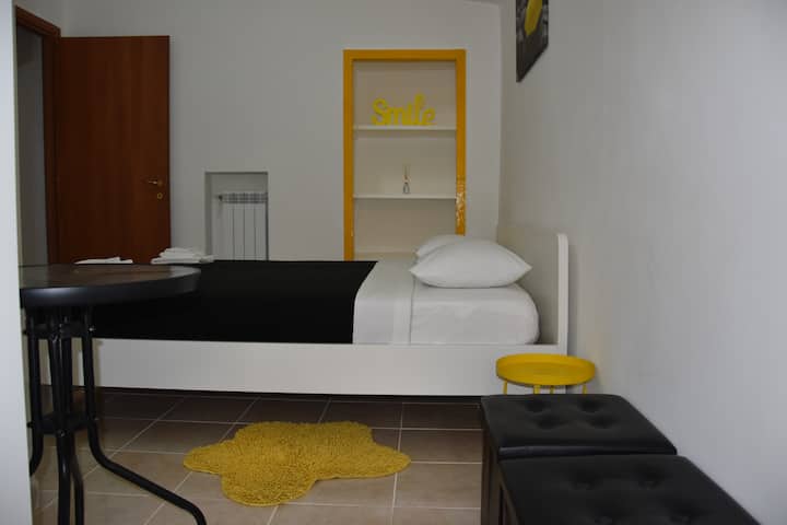 Casa Vittoria. Rome Center Apartment For 6 People - Rome
