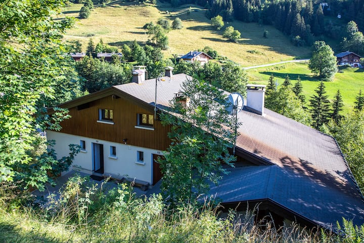 3 Chambres & Mezzanine, Belle Vue & Ski à Pied - La Clusaz