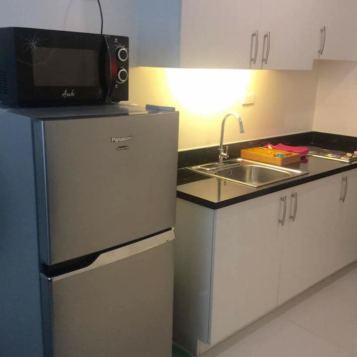 Comfy Home - Fully Furnished - Quezon City