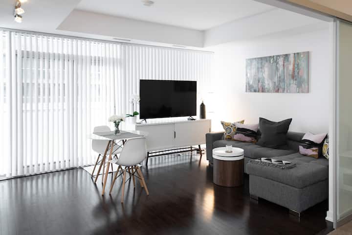 Fifa 2026! Stylish, Modern Condo - Great Location - Toronto