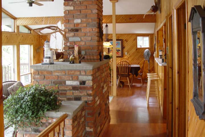 Rent A Larger Cottage, Beach, Fire Pit - Parry Sound