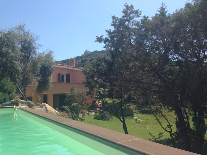 Villa W/warm Pool On The Sea - Villasimius