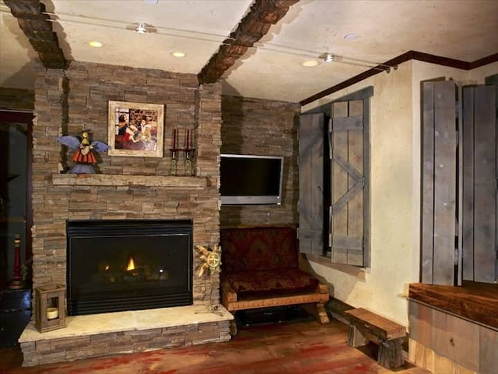 Condo In The Heart Of Vail Village - 韋爾