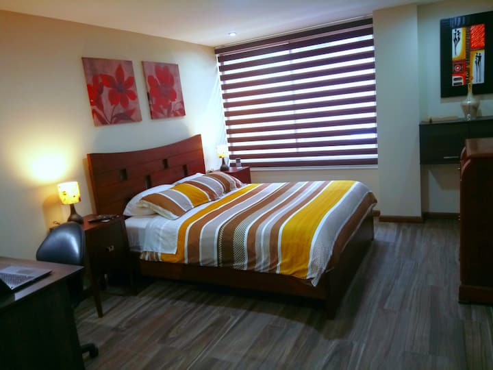 Suite Parque De La Madre - Ubicación Perfecta - Cuenca