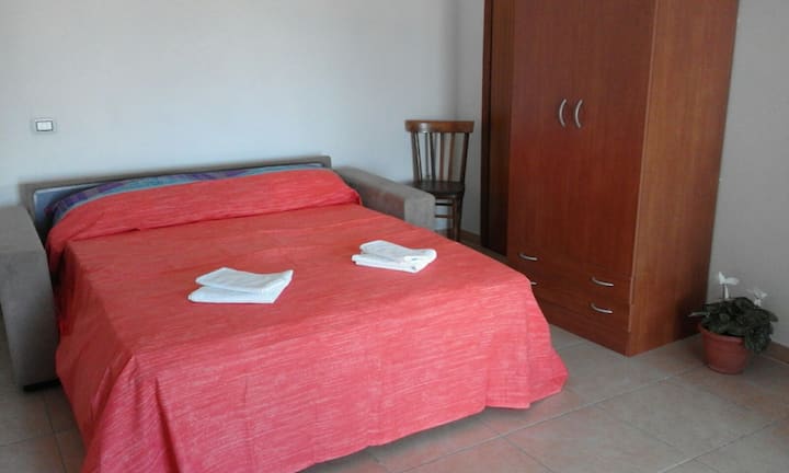 Luminoso Appartamento - Paola