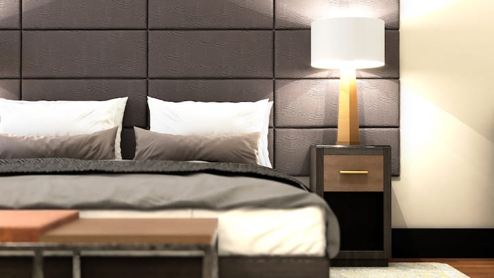 Queen Standard, The Bee Hotel - Danville, VA