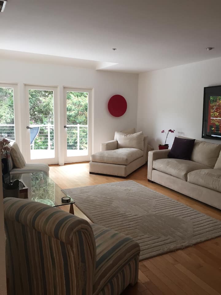 Beautiful House In Hollywood Hills - Hollywood, CA