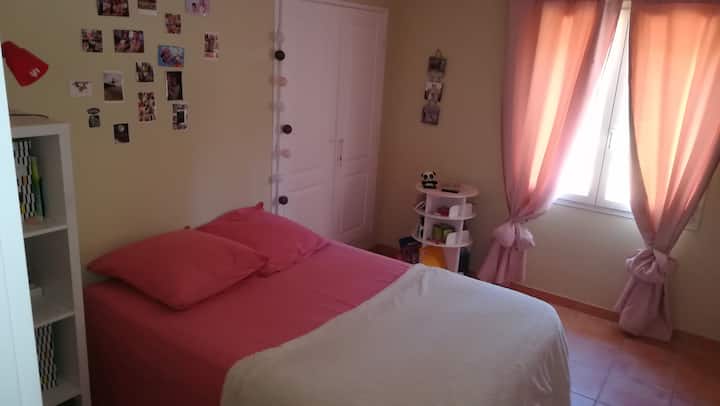 L'ôm De Séve. Chambre Girly - Brignoles