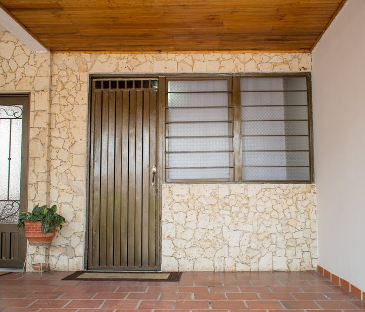 Apartamento Sencillo Cerca Al Hospital Erazmo Meoz - Cúcuta