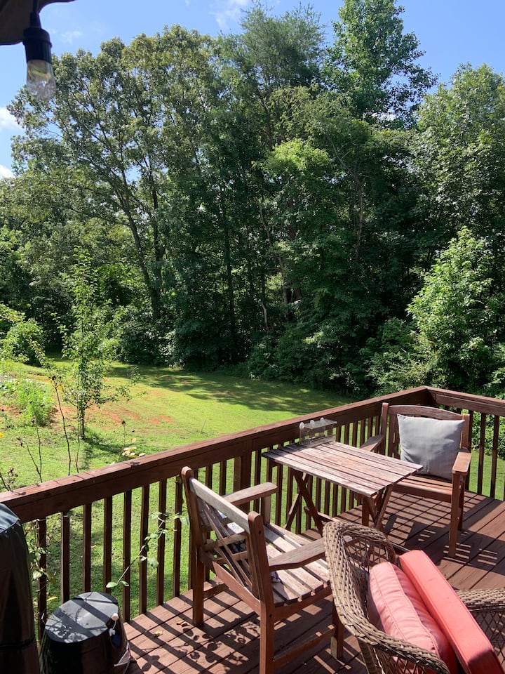 Cozy Country Cottage - Lake Robinson, SC