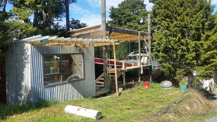 Sandy Bay Hideaway, Tutukaka Coast/ The Boat House - Hikurangi