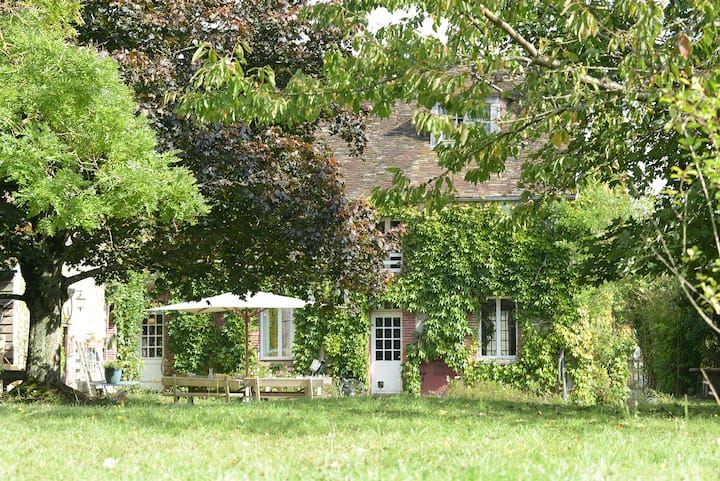 La Red House - Grande Maison Familiale - Chantemerle