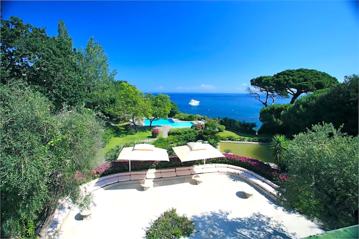 Luxury Ischia Villa Blu Sleeps 10 - Ischia