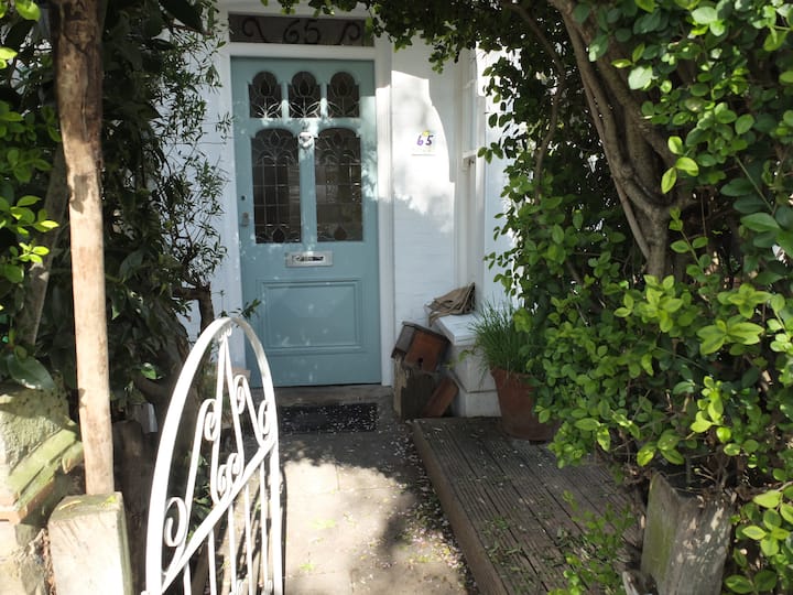 Beautiful Open Plan Family Home. - Hounslow