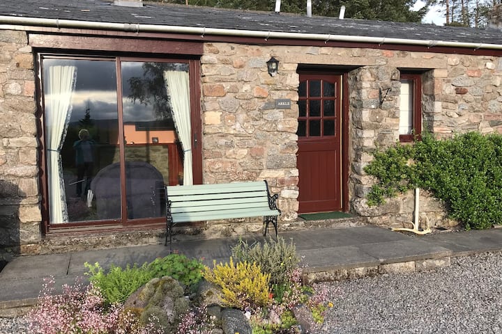 'Arkle' Cottage - Lairg