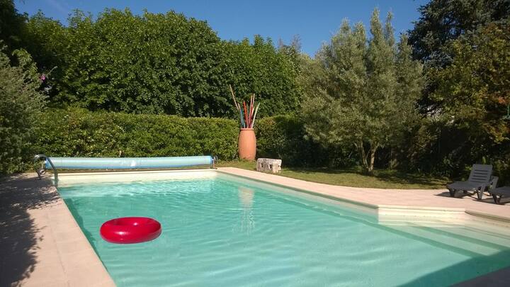 La Campagne En Ville Avec Piscine Chauffée - Saintes