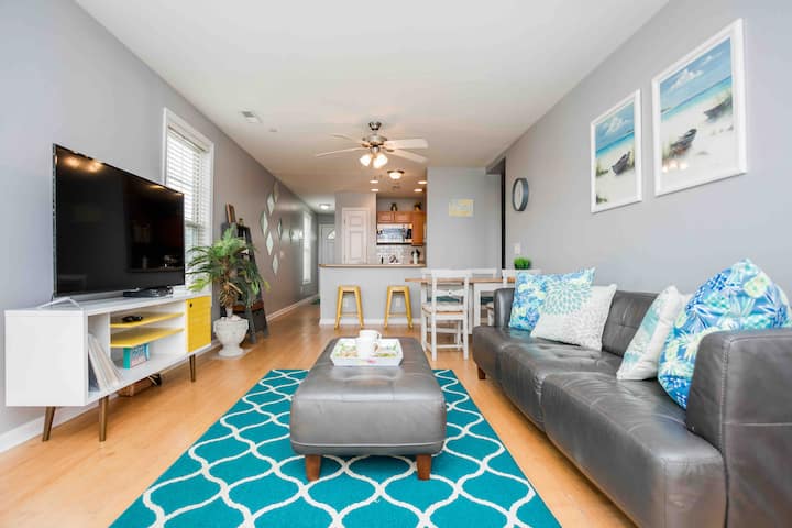 Folly Beach Haus Breezes - Folly Beach, SC