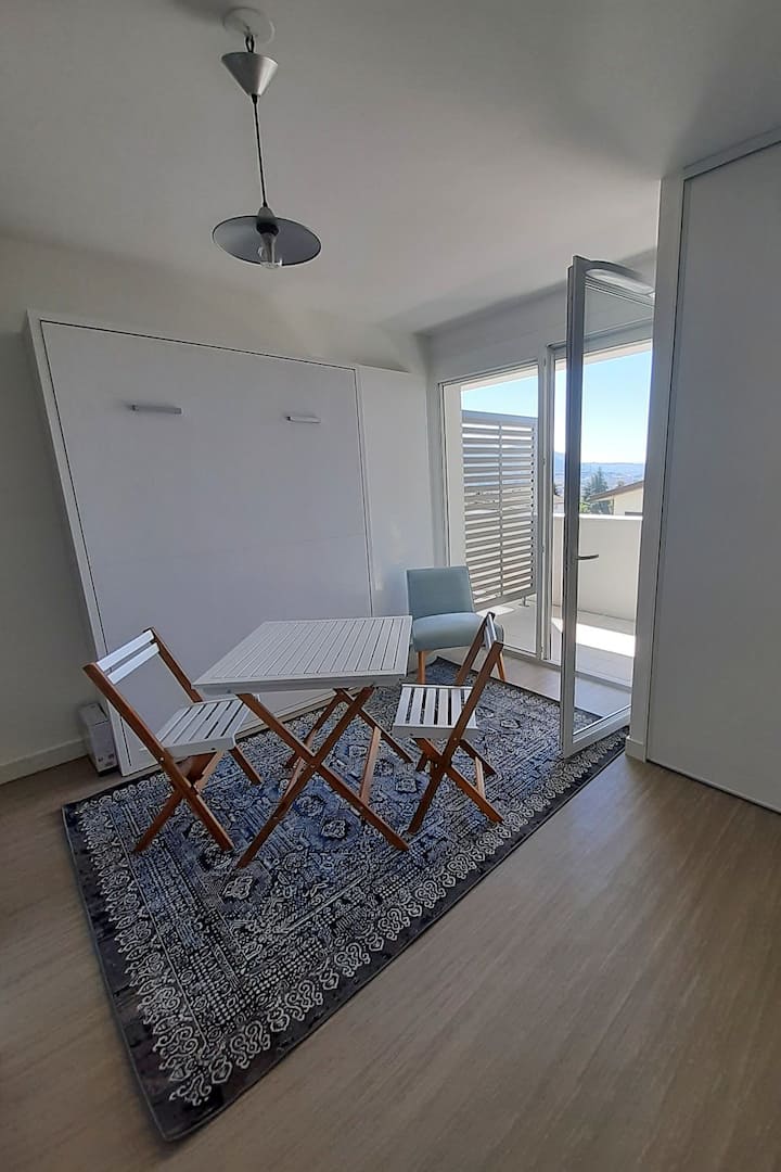 Studio Récent Au Calme Sur Les Hauteurs D'annecy - Argonay