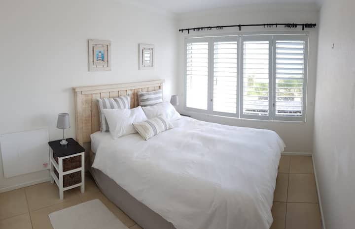 Luxurious, Comfortable Home With Ocean View. - Hermanus