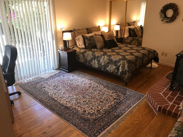 Private Entire Guest Suite - Santa Rosa, CA