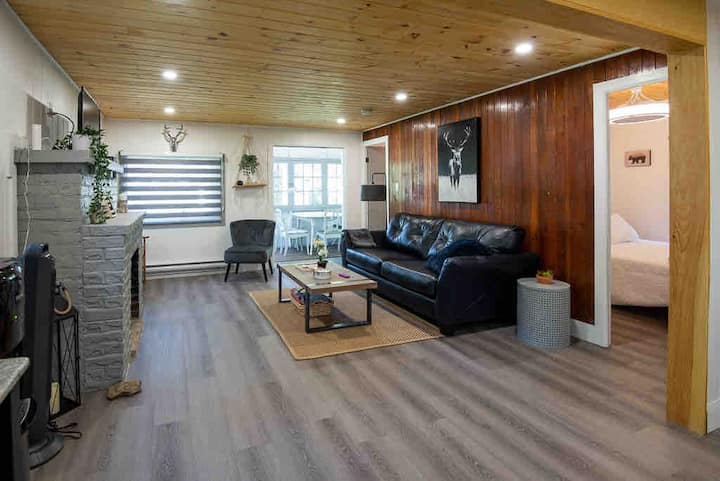 Aries 2-bedroom Fenelon Falls Cottage - Fenelon Falls