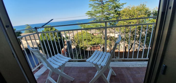 Tinta Dal Mare.trilocale Vista Mare A Calopezzati - Pietrapaola