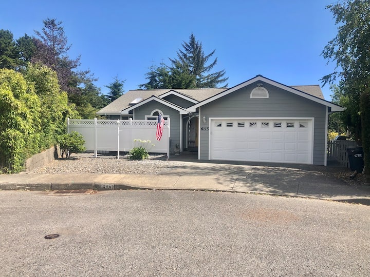 Beach Bum Blvd - Brookings, OR