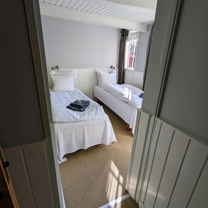 Næsgaarden. Familie Rum/lejlighed Med Morgenmad - Bornholm