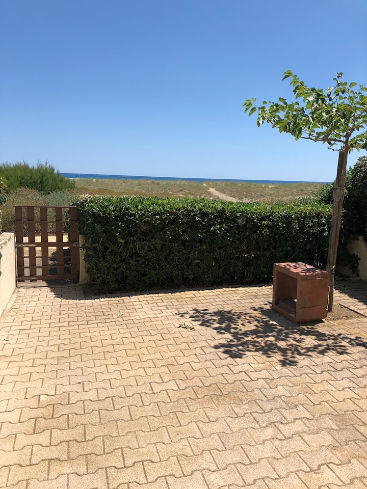 Appartement Rez De Jardin Face A La Mer - La Franqui