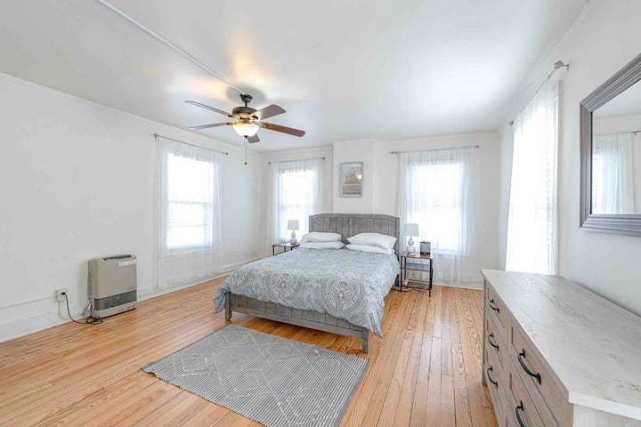 Stunning Historic West End 1 Or 2br (6/2-8/31) - Portland, ME
