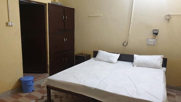 Vijay Grand Hotel
Ac N Non Ac Rooms
Spa N Massage - Haridwar
