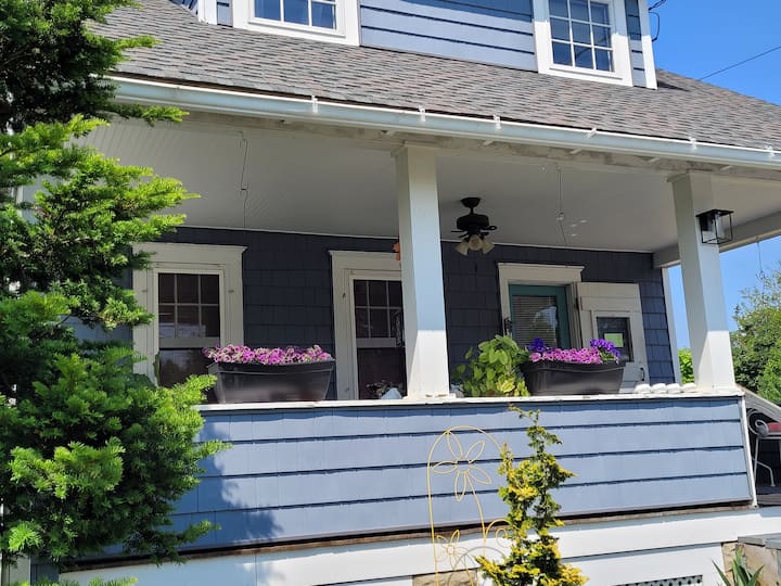 By The Bay, Private Upstairs Bedroom Near Eateries - New Jersey