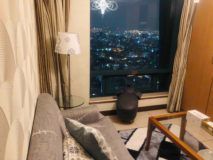 Taichung/台中市/勤美誠品/草悟道科博館/金典百貨/逢甲夜市/火車站/一中商圈/美術館/花博 - Thai Binh