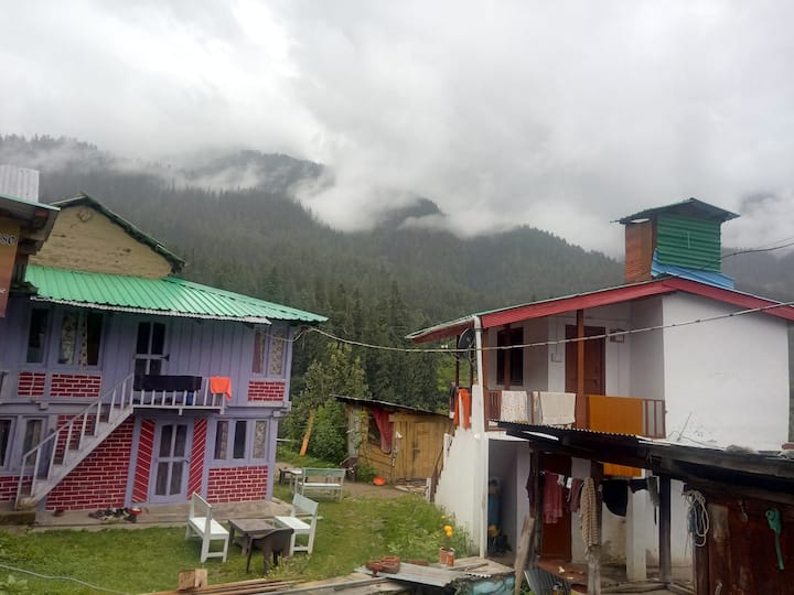 Sunrise Homestay And Kafe Village Kalga Barsheni - Tosh