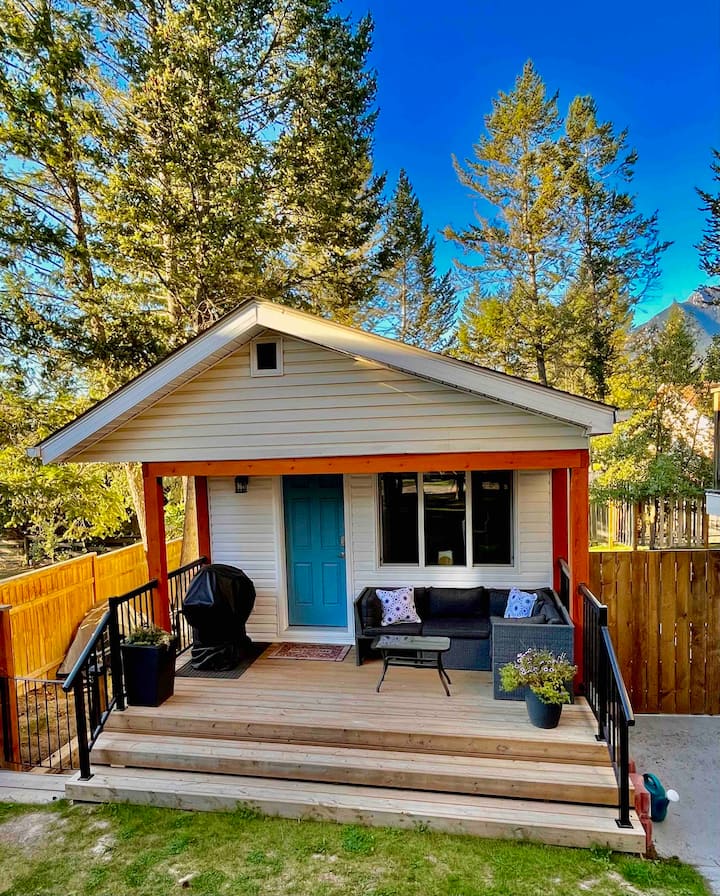 Fully Renovated Private Cabin In Radium! - Alberta