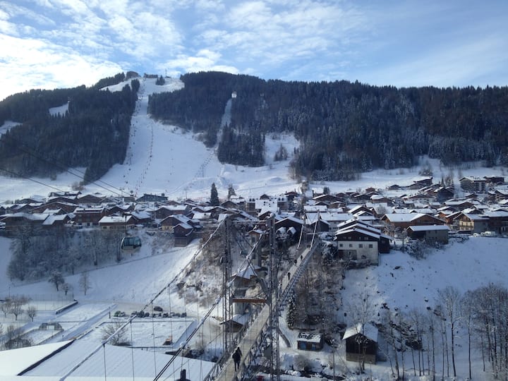 Apollo - Central Morzine- South Facing - Avoriaz