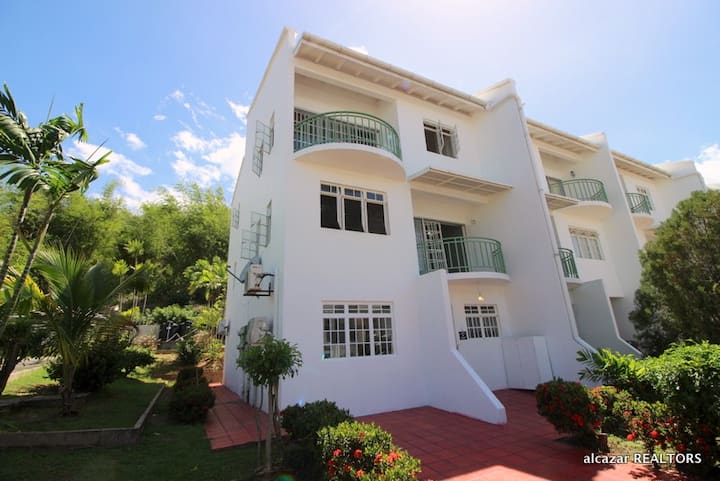 Prime Location - Beautiful La Reine At Flagstaff - Port of Spain