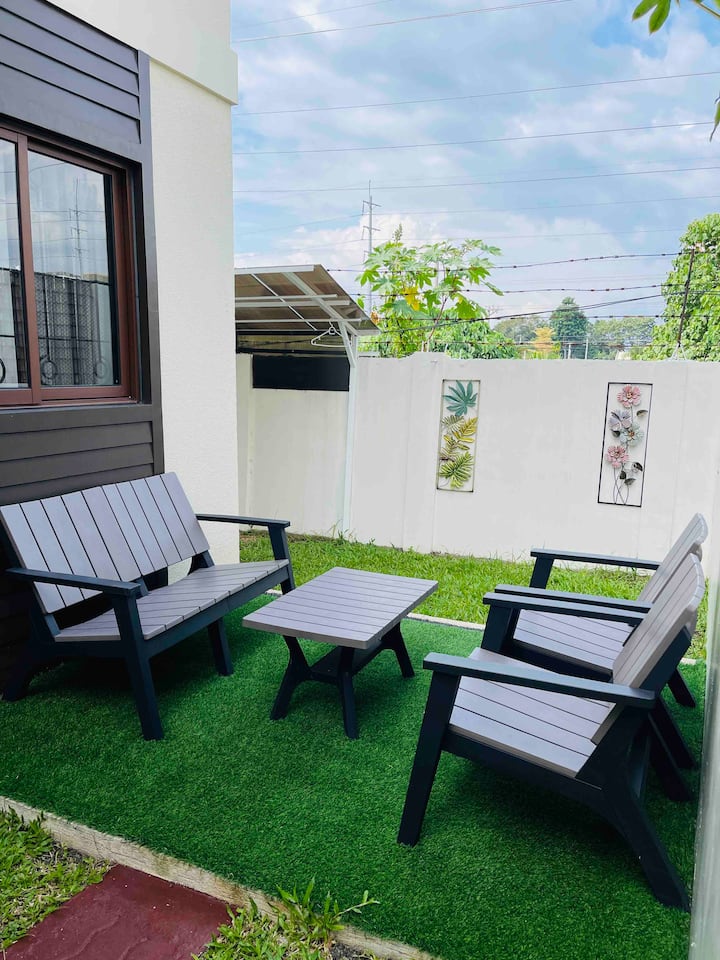 Home In Bambu South, Near Vistamall | 4br-10pax - Dávao