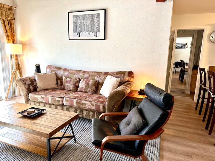 2bdr 2bth Condo Walking Distance To Canyon Lodge - Mammoth Lakes, CA