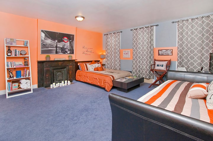 Modern Vibrant Large Cozy Bedroom* 正面能量 - The Bronx, NY
