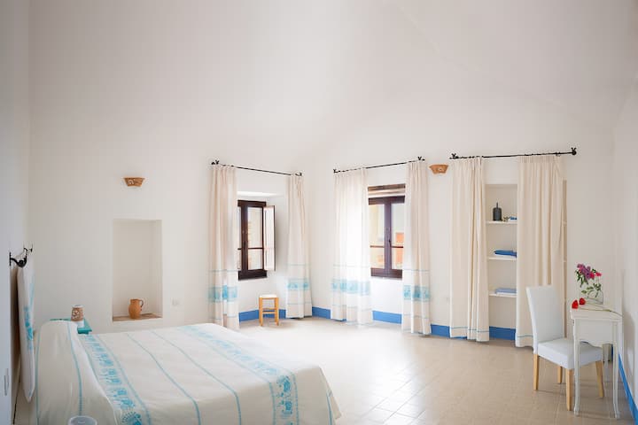 Ancienne Maison Du Xviieme Siècle - Orosei