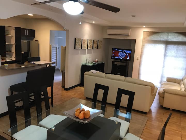 Suite E | Centrito Valle | San Pedro Garza Garcia - San Pedro Garza García