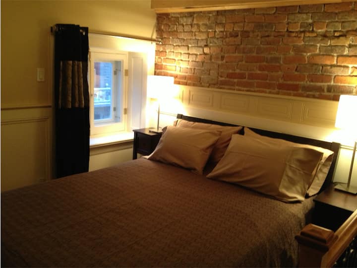 Charmant Condo Meublé Au Coeur Du Vieux-québec - Quebec City