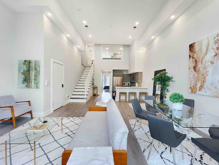 Stylish 2br Logan Circle Loft, Rooftop & Parking - Arlington, VA