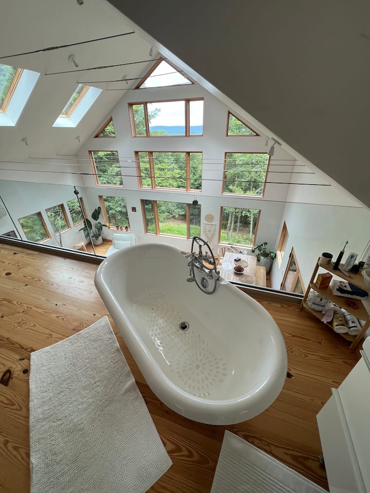 Serene A-frame With Oasis Views Of The Poconos. - Pennsylvania