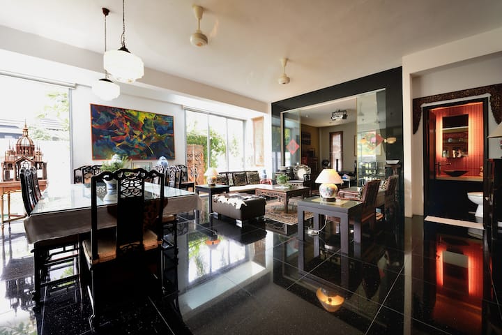 The Antiquity Room - Singapore