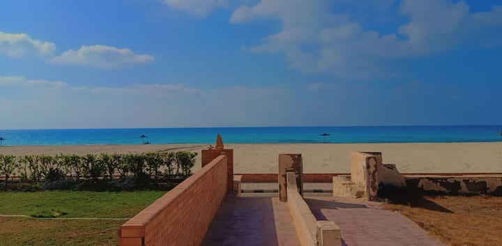 Beach Front Studio With A Full Sea View. - North Coast