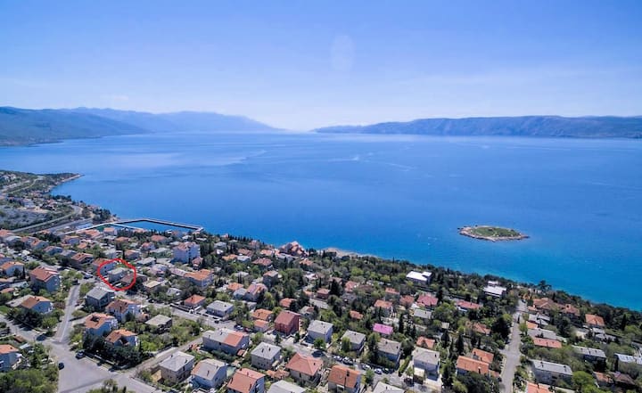 Family App With Air Co, Satellite Tv & Internet - Novi Vinodolski