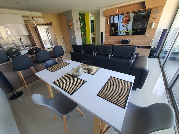 Exclusivo Apartamento En La Mejor Zona De Medellín - Medellín, Colombia